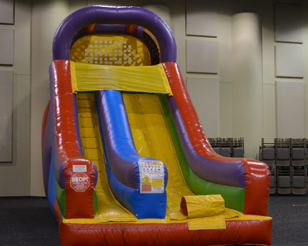 18 ft. Giant Slide | Midwest Inflatables